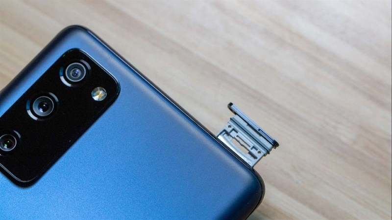 Cách lắp SIM Samsung đúng chuẩn trên cả phiên bản mới và cũ