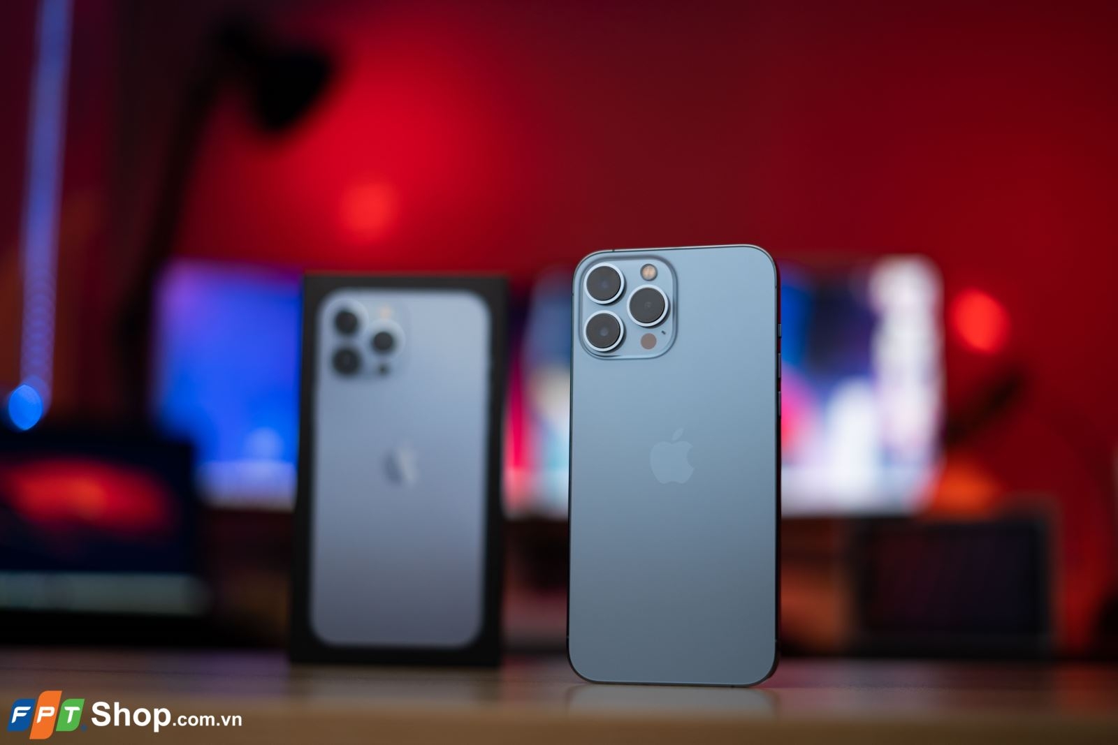 Tổng hợp 10 mẫu iPhone 3 mắt chất lượng và đáng mua nhất 2024