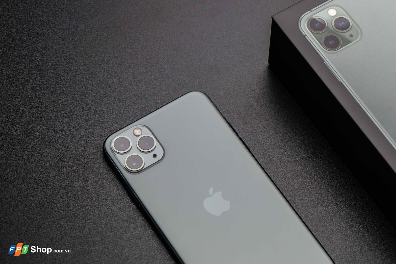 Tổng hợp 10 mẫu iPhone 3 mắt chất lượng và đáng mua nhất 2024