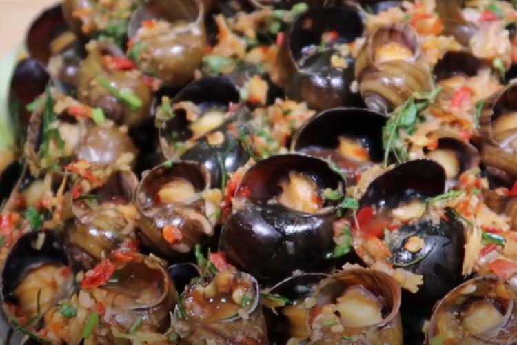 2 cách làm ốc bưu hấp xả thơm ngon, hấp dẫn