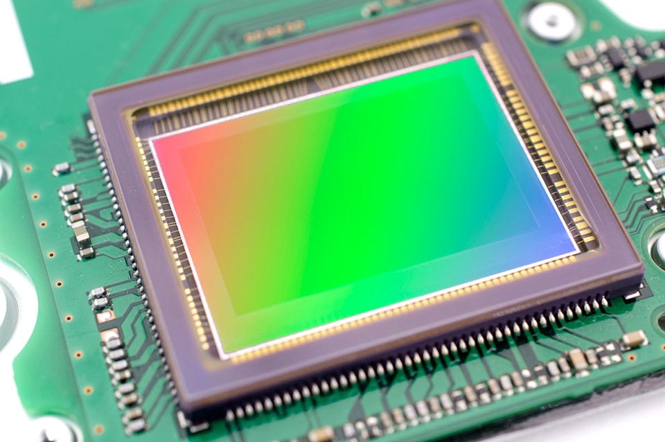 So sánh camera CMOS và CCD: Nên chọn loại camera nào cho phù hợp?