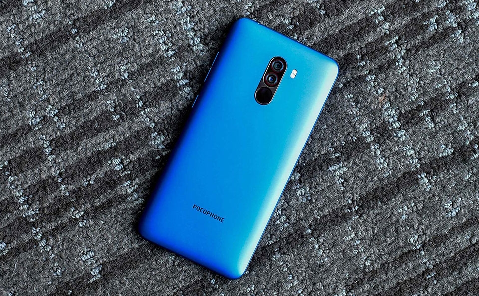 Trên tay Pocophone F1 tại Việt Nam, giá chỉ từ 8 triệu đồng