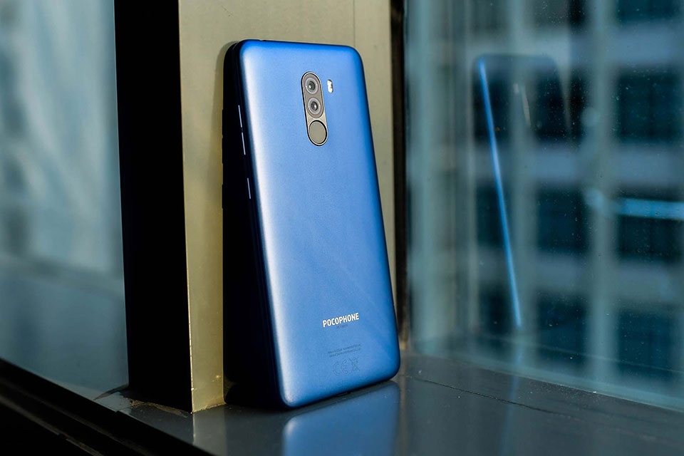 Trên tay Pocophone F1 tại Việt Nam, giá chỉ từ 8 triệu đồng