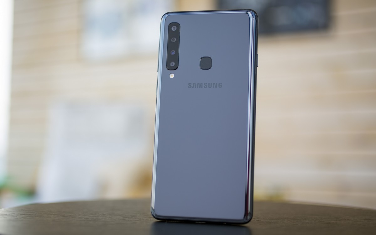 Trên tay và đánh giá thiết kế Samsung Galaxy A9