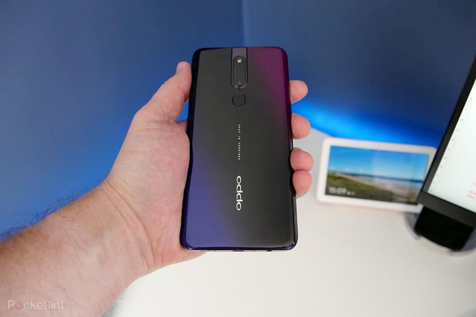 Trên tay OPPO F11 Pro với camera selfie pop-up, giá hơn 8 triệu