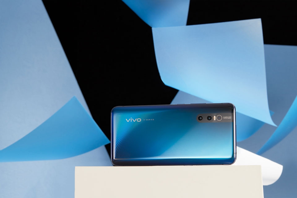 Trên tay Vivo X27: Camera thụt thò, Snapdragon 710, giá 11 triệu