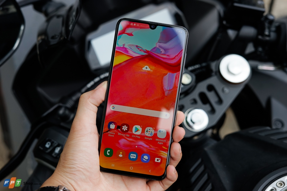 Trải nghiệm Galaxy A70: màn hình cực lớn, đột phá trong phân khúc