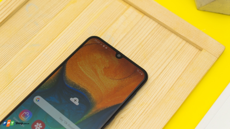 Galaxy A30: Chiếc smartphone chiếm lĩnh trong phân khúc 5 triệu