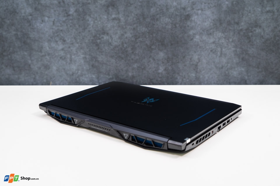 Hòa mình vào thế giới game cùng Acer Predator Helios 300