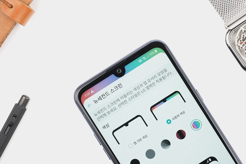 Trên tay LG X6 2019: 3 camera sau, chip Helio P22, giá 7 triệu