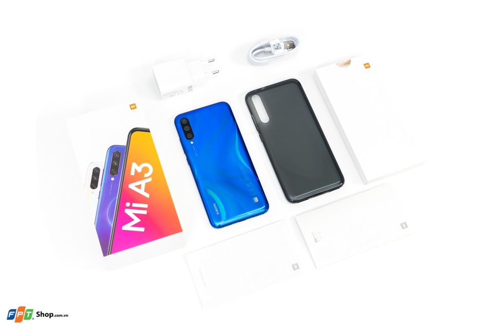 Trên tay Mi A3: Camera 48MP, cảm biến vân tay dưới màn hình