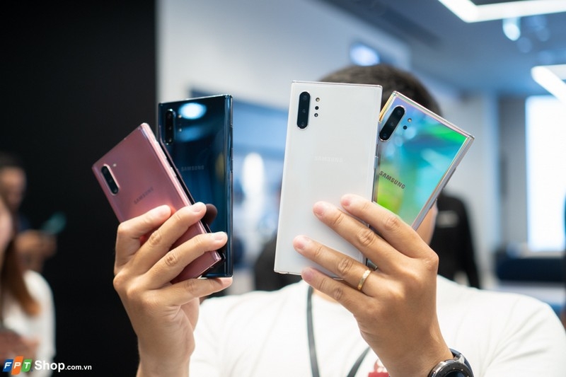 Trên tay cặp đôi Galaxy Note 10 và Note 10+ tại Việt Nam
