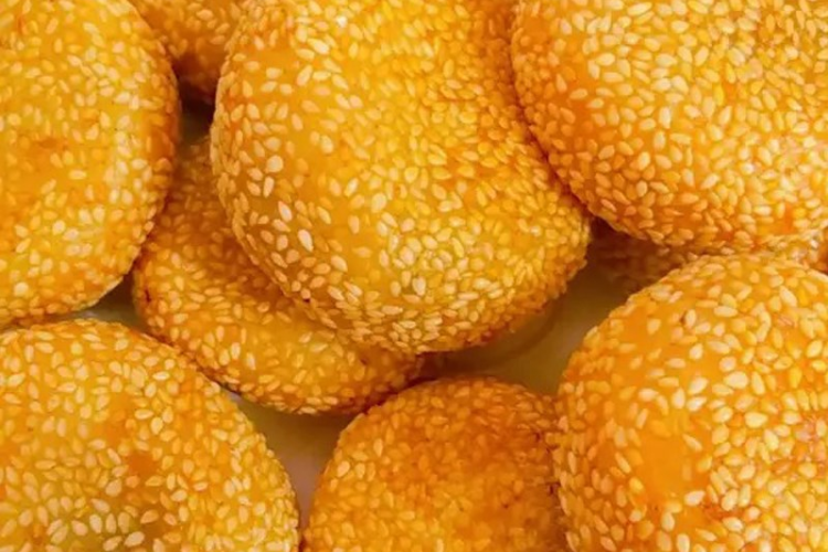 Hướng dẫn cách làm bánh rán nhân đậu đen truyền thống ngọt bùi