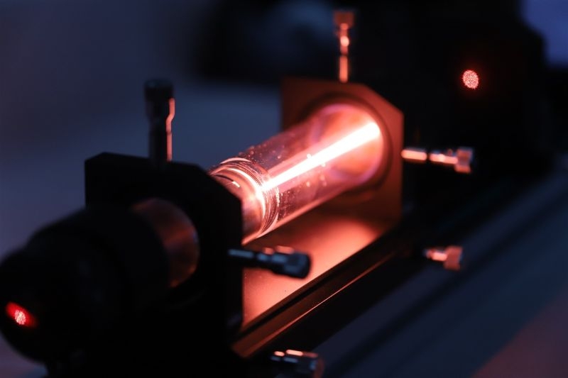 Các loại tia laser phổ biến hiện nay và ứng dụng thực tế