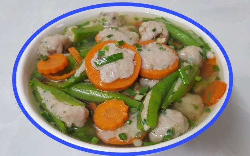 Mách bạn 3 cách nấu canh đậu bắp ngon ngọt cho bữa ăn gia đình