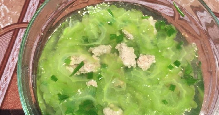 Cách nấu canh khổ qua thịt băm thơm ngon, thanh mát, không đắng