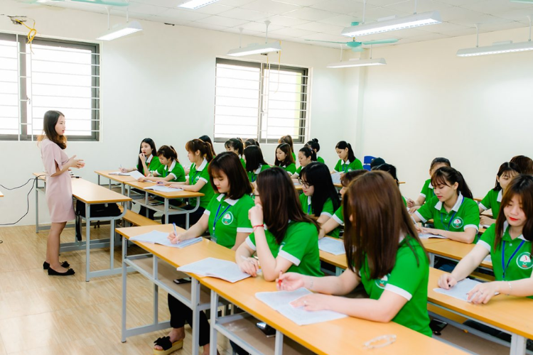 Cao đẳng học mấy năm ra trường? Có nên học cao đẳng không?