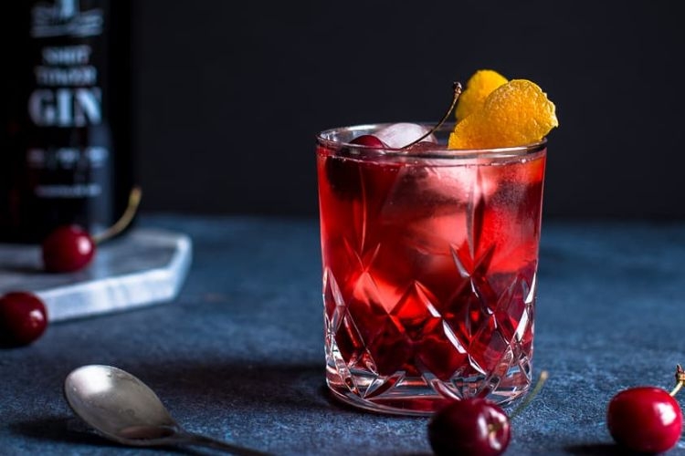Làm cocktail Cherry màu sắc bắt mắt chuẩn vị quán bar tại nhà với công ...