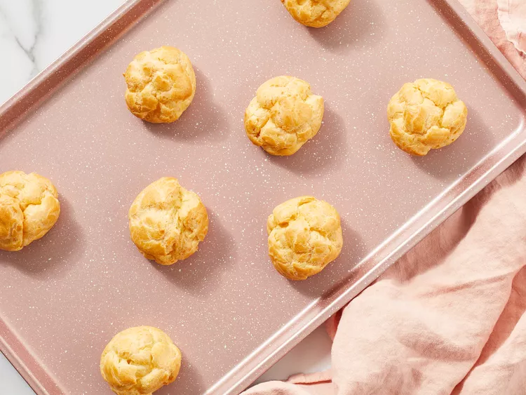 Cream Puff - Món bánh su kem ngọt ngào, béo ngậy của Pháp