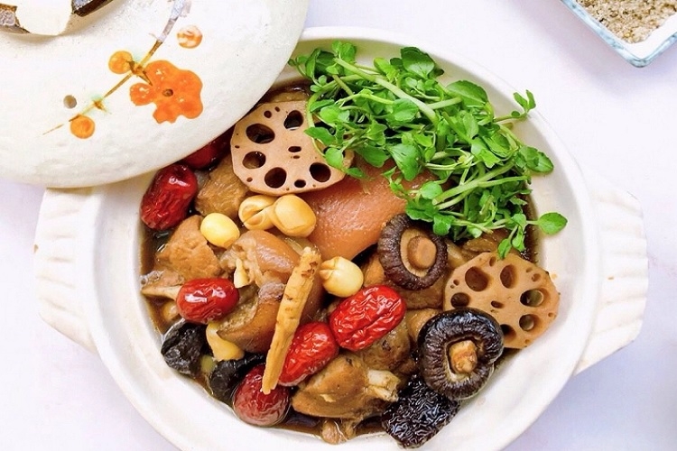 Đuôi bò hầm thuốc bắc - Món ăn ngon, bổ dưỡng, bạn đã thử chưa?