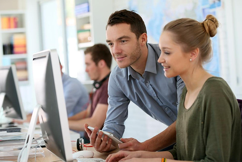 Externship là gì? Khám phá chương trình trải nghiệm thực tế ngắn hạn