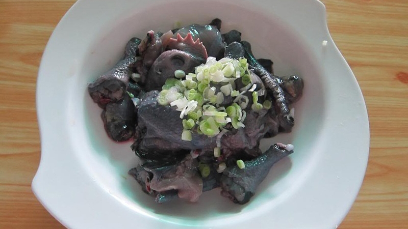 Khám phá công thức làm gà ác hầm hạt sen đơn giản mà giàu dinh dưỡng