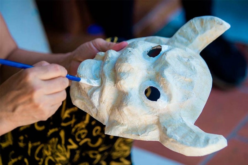 Giấy bồi là gì? Đặc điểm, phân loại và ứng dụng giấy bồi trong đời sống