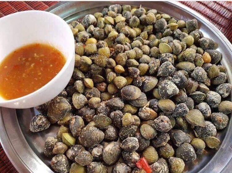 Gợi ý nhanh công thức làm hến phơi nắng ngon cay, lạ miệng
