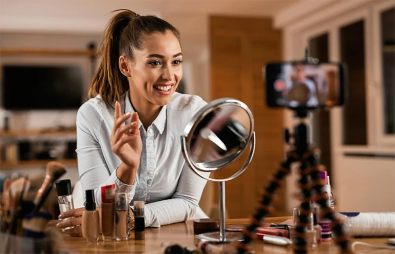 KOLs Marketing là gì? Vai trò, lợi ích và cách triển khai hiệu quả