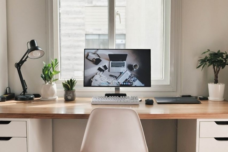 Bật mí mẹo làm mát bàn làm việc mùa hè với những vật dụng, thiết bị đơn ...