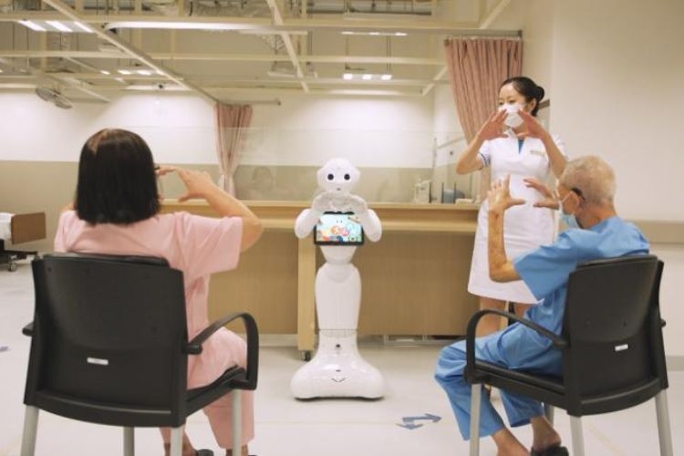 Người máy Grace ra đời ở nước nào? Robot Grace có gì đặc biệt? Những ...