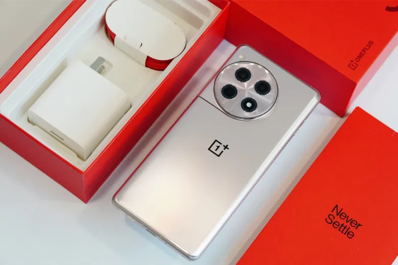 Đánh giá Oneplus Ace 3: Siêu phẩm cấu hình khủng, giá bình dân