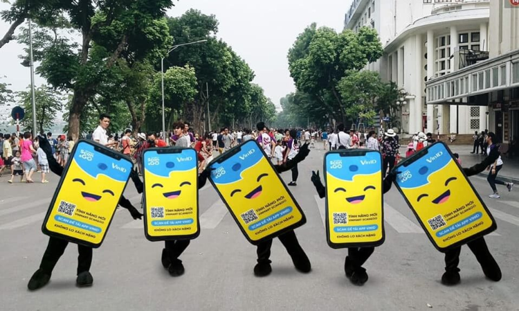 Roadshow là gì? Hình thức quảng bá hiệu quả trên đường phố