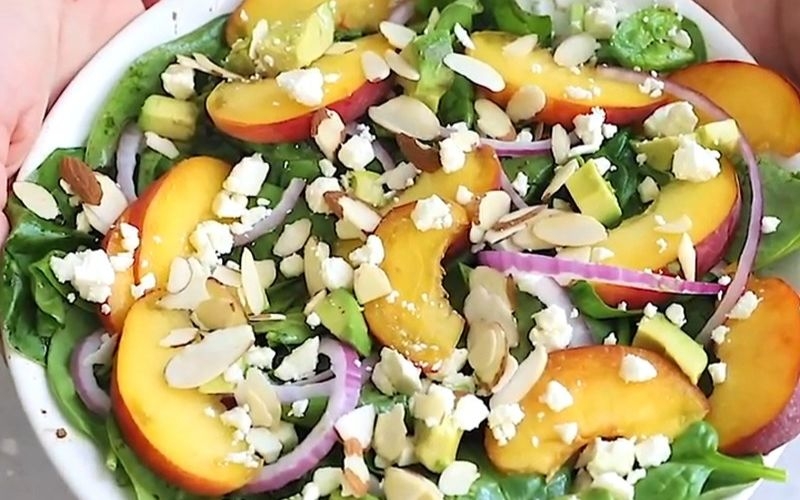 Salad đào: Công thức salad đào tươi mát, dễ làm tại nhà