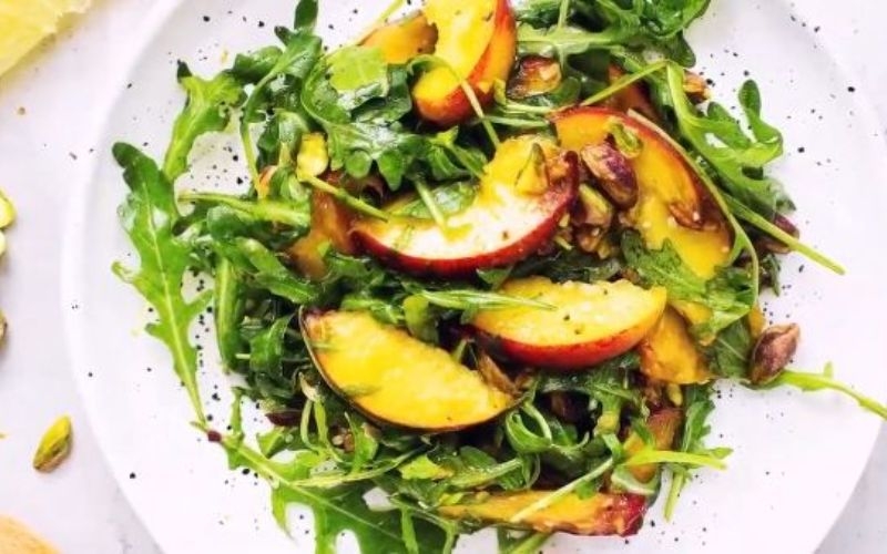 Salad đào: Công thức salad đào tươi mát, dễ làm tại nhà