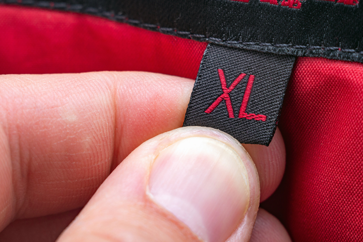 Size xl là bao nhiêu kg? Những điều bạn cần biết khi chọn áo