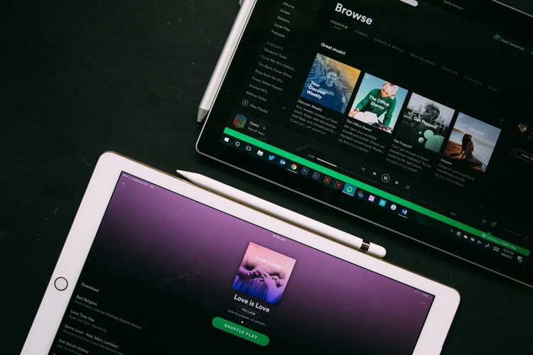Spotify đạt kỷ lục doanh thu quý, cán mốc 678 triệu người dùng