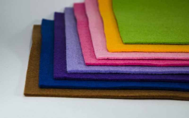 Vải felt là gì? Phân loại, ưu nhược điểm và ứng dụng của vải felt